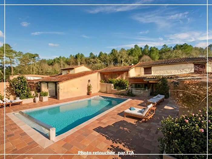 Maison à vendre - Ambrus - 15 pièces - 11 chambres