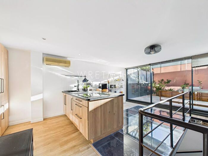 Appartement à vendre - Cannes, Petit Juas - 4 pièces - 3 chambres