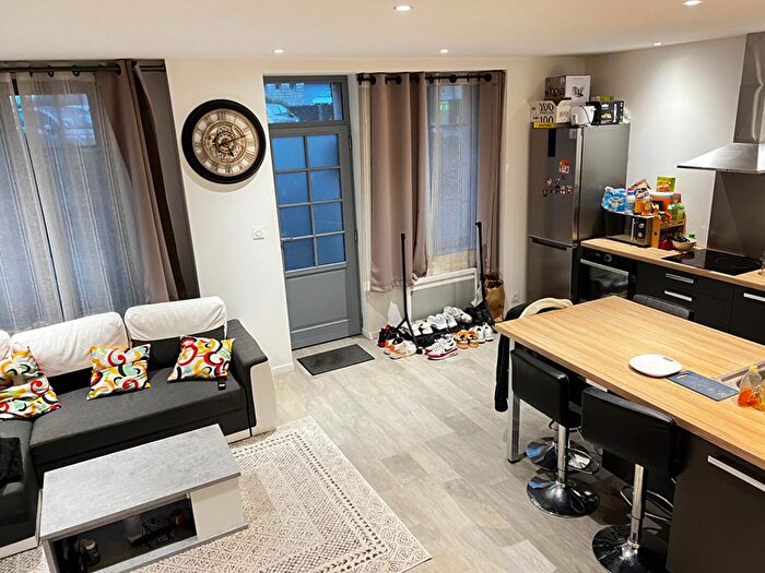 Maison à vendre - Pouzauges - 3 pièces - 2 chambres