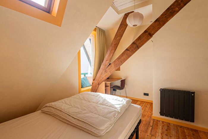 Appartement à louer - Gambetta, Paris ème arrondissement - 9 pièces - 9 chambres