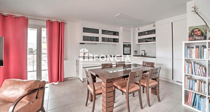 Appartement 3 pièces à Saint-Genis-Pouilly, à vendre