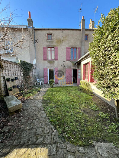 Maison à louer - Bressuire, Centre-ville - 5 pièces - 2 chambres