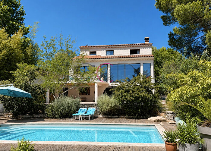 Maison 6 pièces à Ventabren, à vendre