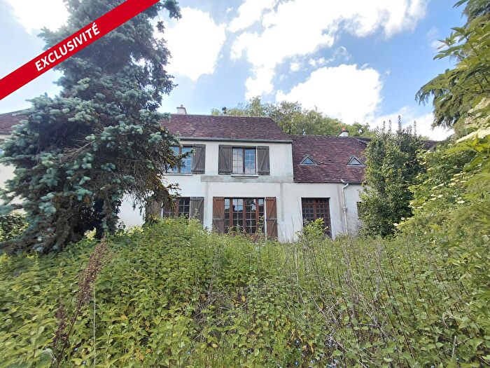 Mortagne-au-Perche : Maison 9 pièces à vendre