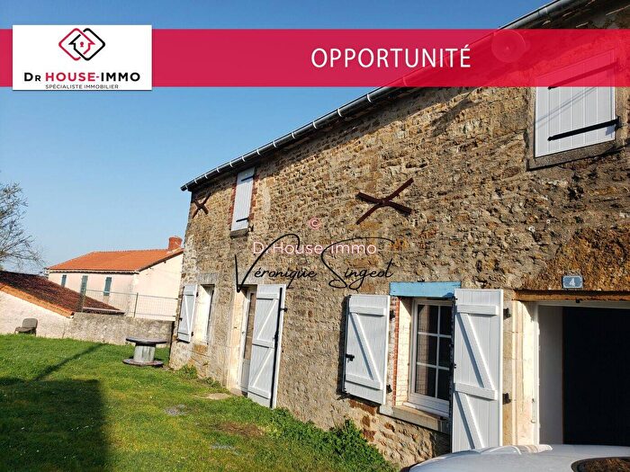 Maison à louer - Saint-Juire-Champgillon - 5 pièces - 3 chambres