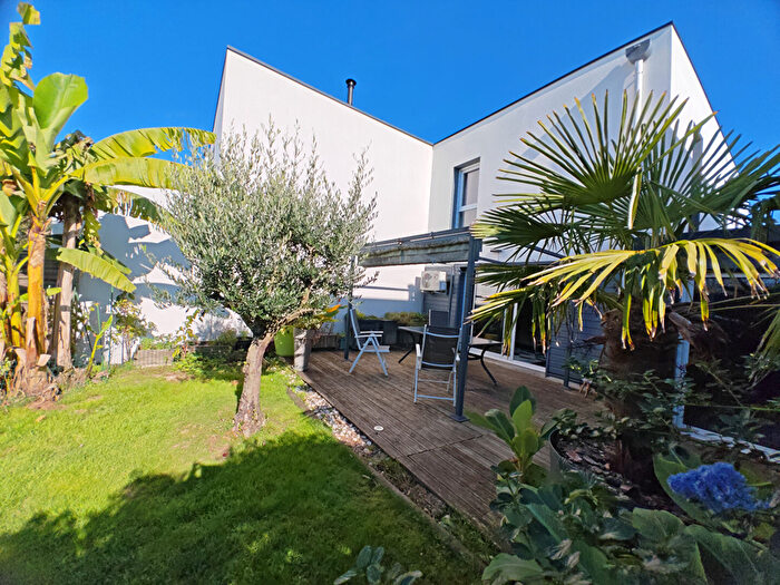 Maison à vendre - Saint-Avé - 6 pièces - 4 chambres