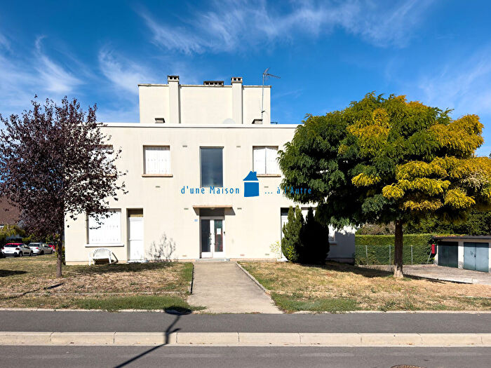 Appartement 1 pièce à vendre à Carrières-sur-Seine, Allouettes, Réveil Matin, Printemps