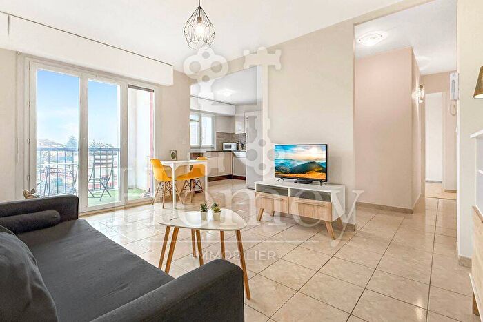 Appartement à louer - Romagny, Annemasse - 2 pièces - 1 chambre