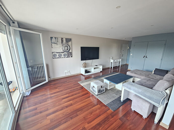 Appartement à louer - Castelginest - 5 pièces - 4 chambres