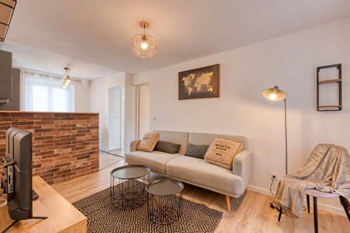 Appartement à louer - Centre Essonnes-Robinson, Corbeil-Essonnes - 2 pièces - 2 chambres