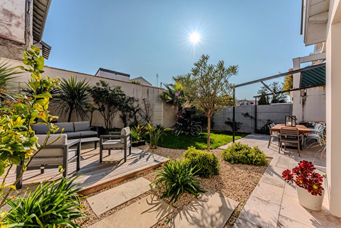 Maison à vendre - Arcachon, Centre-ville, La Chapelle, Gare - 5 pièces - 4 chambres