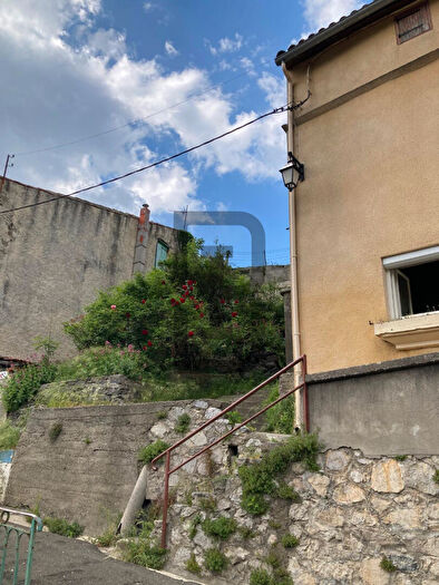 Maison 4 pièces à Axat, à vendre