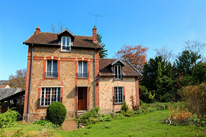 Maison à vendre - Saint-Rémy-lès-Chevreuse - 10 pièces - 5 chambres