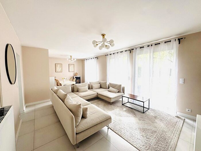 Maison à vendre - Romilly-sur-Seine, Le Trou-du-Chêne - 5 pièces - 3 chambres