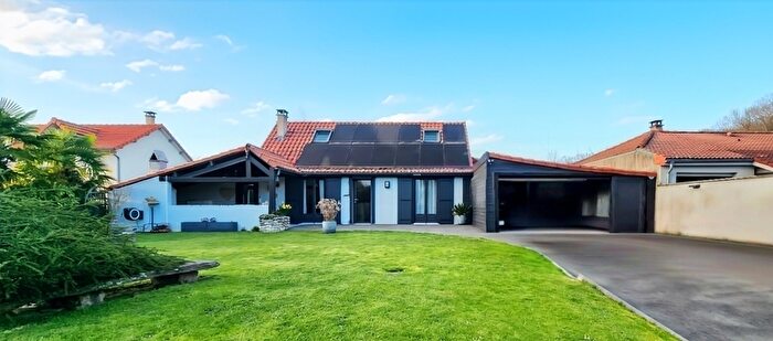 Maison à vendre - Barbazan-Debat - 6 pièces - 3 chambres