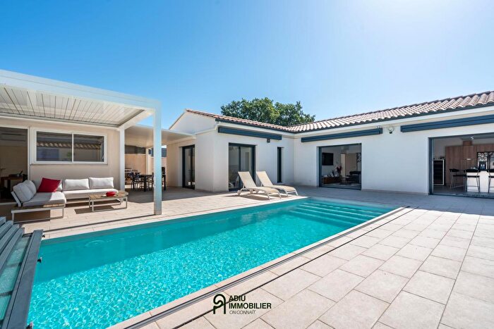 Maison 4 pièces à vendre à Saint-Victor-la-Coste