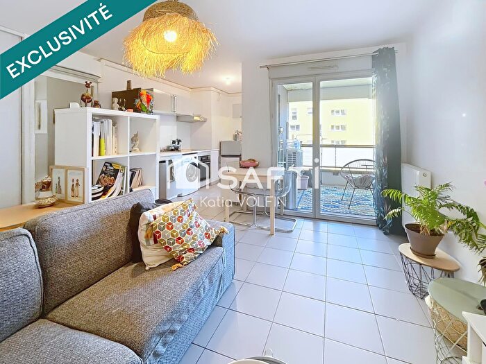 Appartement à vendre - Marseille e , Belle de Mai - 3 pièces - 2 chambres