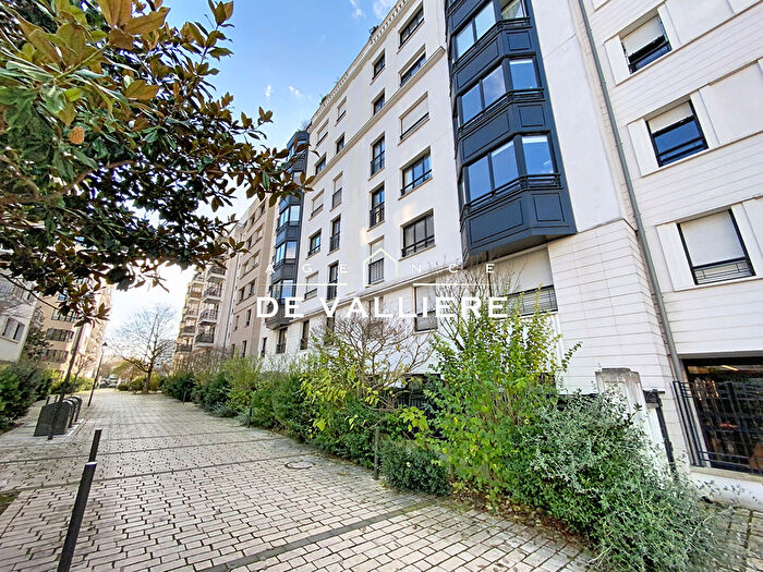 Appartement à vendre - Suresnes, Carnot, Gambetta - 3 pièces - 2 chambres
