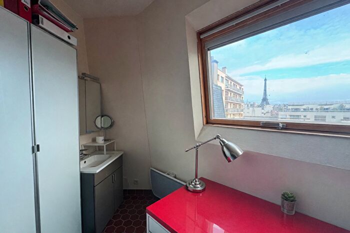 Appartement à vendre - Paris e , Emeriau, Zola - 1 pièce