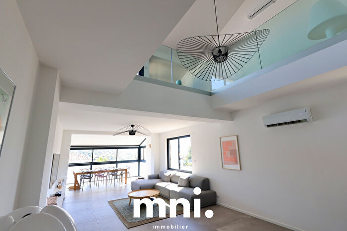 Appartement à vendre - Sanary-sur-Mer, Le Baou, Saint-Roch - 6 pièces - 4 chambres