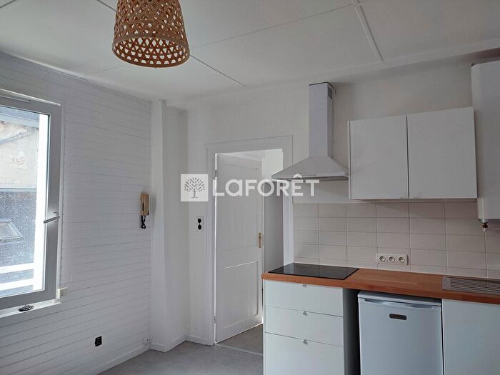 Appartement à louer - Kerarthur-Le Guerdy, Pont-lAbbé - 2 pièces - 1 chambre
