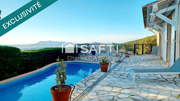 Maison à vendre - Toulon, La Chapelle, Saint-André - 6 pièces - 3 chambres