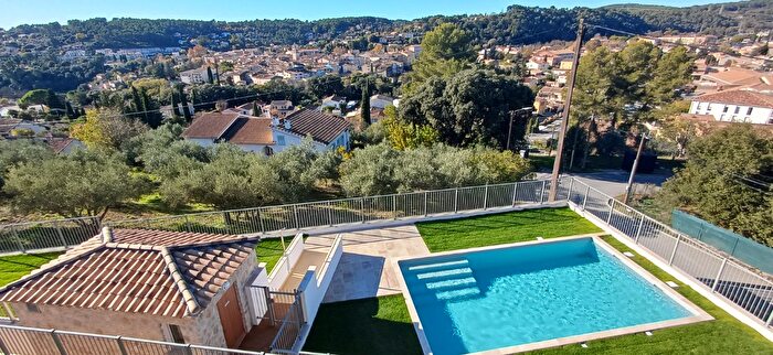 Appartement 2 pièces à Trans-en-Provence, à louer