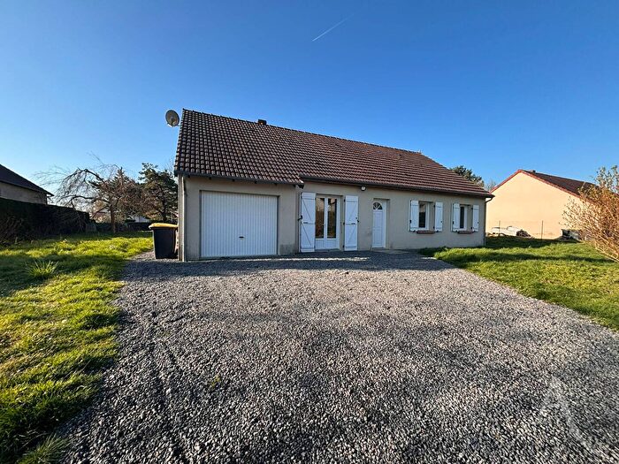 Maison à louer - Les Aix-dAngillon - 5 pièces - 3 chambres