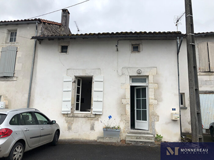 Maison à louer - Barbezieux-Saint-Hilaire - 2 pièces - 1 chambre