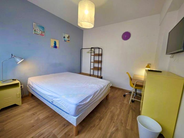 Barbâtre-Saint Remy-Verrerie, Reims : Appartement 6 pièces à louer