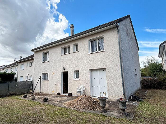 Maison 4 pièces à Châtellerault, Est, à vendre