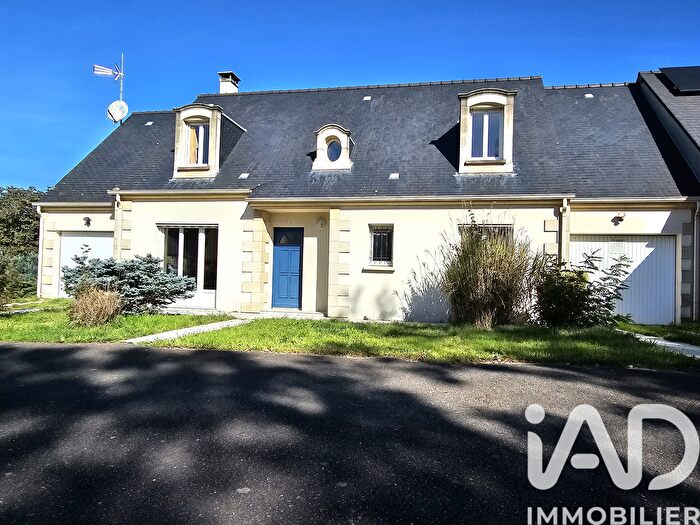 Maison à vendre - Saint-Pierre-du-Lorouër - 5 pièces - 4 chambres
