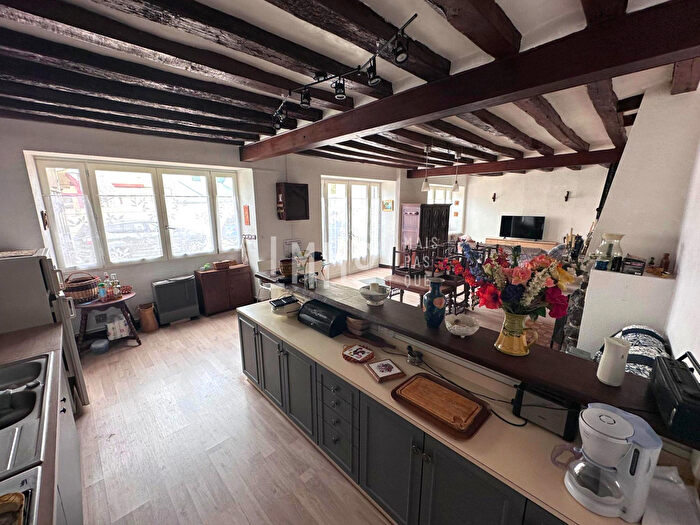 Maison à vendre - Château-du-Loir - 3 pièces - 2 chambres