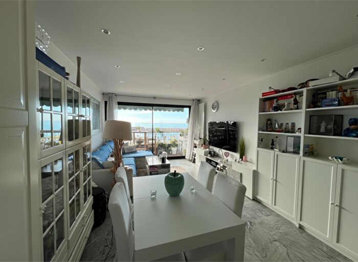 Appartement à vendre - Roquebrune-Cap-Martin, Carnolès, Gare, Cap Azur - 2 pièces - 1 chambre