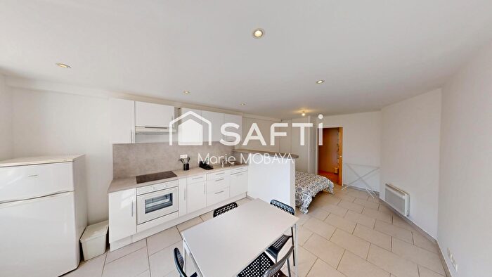 Appartement à louer - Bordeaux, Victoire, Sainte-Eulalie - 1 pièce