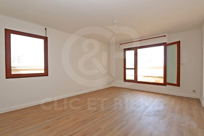 Appartement 2 pièces à vendre à Vélizy-Villacoublay, Mairie