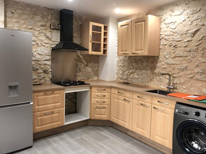 Appartement 3 pièces à Tocane-Saint-Apre, à louer