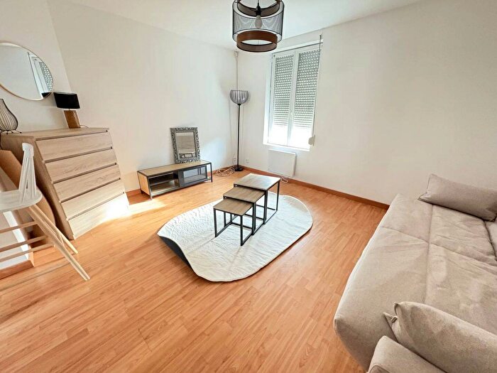 Appartement 1 pièce à louer à Centre Ville, Saint-Quentin