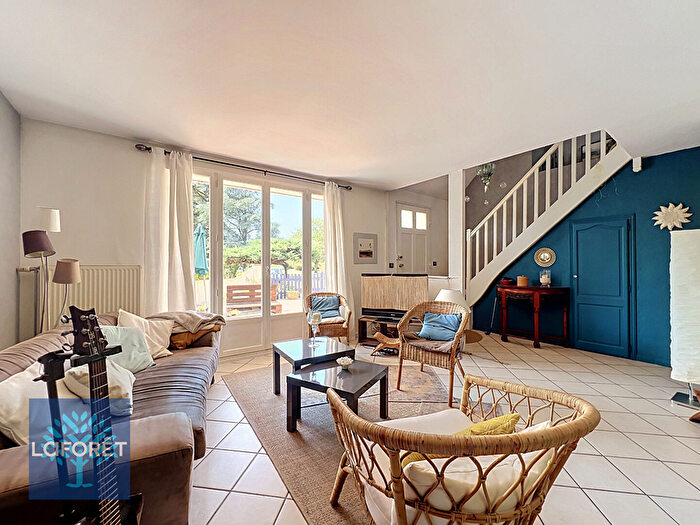 Mennecy, Verville, Bois des Mares, Charles de Gaulle : Maison 6 pièces à vendre