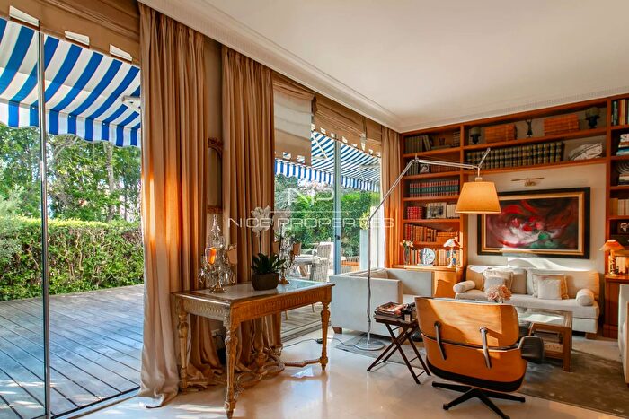 Appartement à vendre - Nice, Cimiez - 4 pièces - 3 chambres