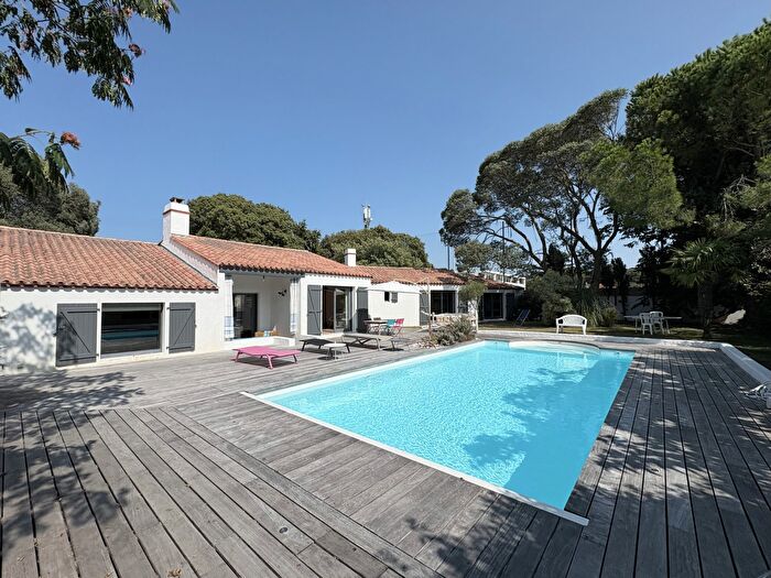 Maison à vendre - Noirmoutier-en-lîle, Bois de la Chaise, Sableaux - 7 pièces - 4 chambres