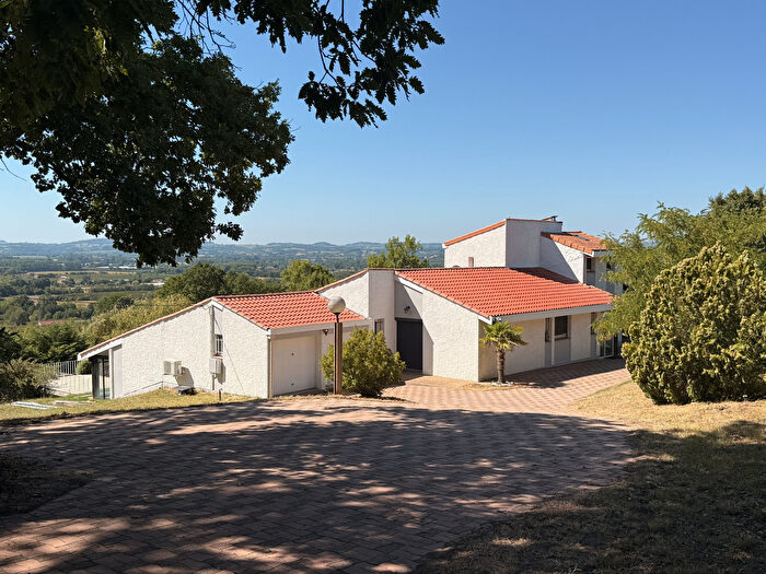 Maison à vendre - Pujols - 6 pièces - 4 chambres