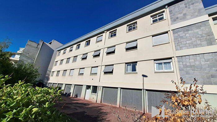 Chamalières, Les Roches : Appartement 1 pièce à vendre