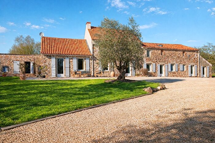 Maison à vendre - Maulévrier - 8 pièces