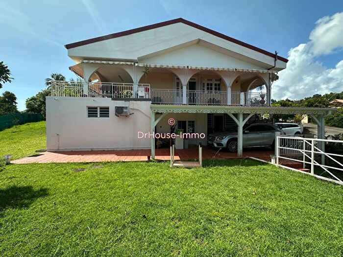 Maison à vendre - La Trinité - 7 pièces - 5 chambres