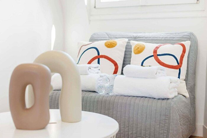 Appartement à louer - Courcelles-Wagram, Paris ème arrondissement - 1 pièce