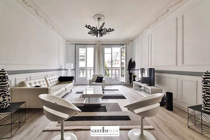 Appartement à louer - Muette Sud, Paris ème arrondissement - 4 pièces - 3 chambres