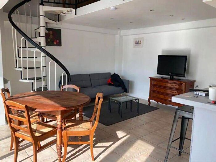 Appartement à louer - Pantin - 2 pièces - 1 chambre