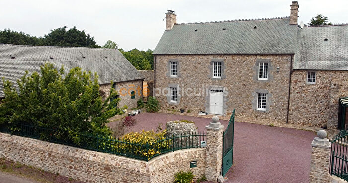 Pirou - Maison 9 pièces à vendre