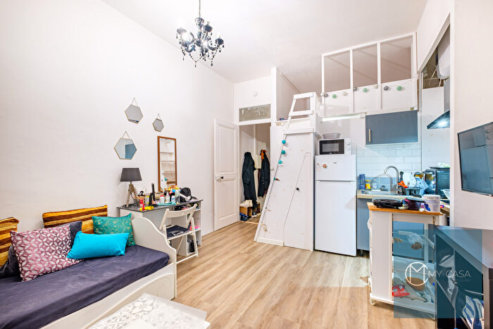 Appartement à vendre - Villeurbanne, République, Tolstoi - 2 pièces - 2 chambres